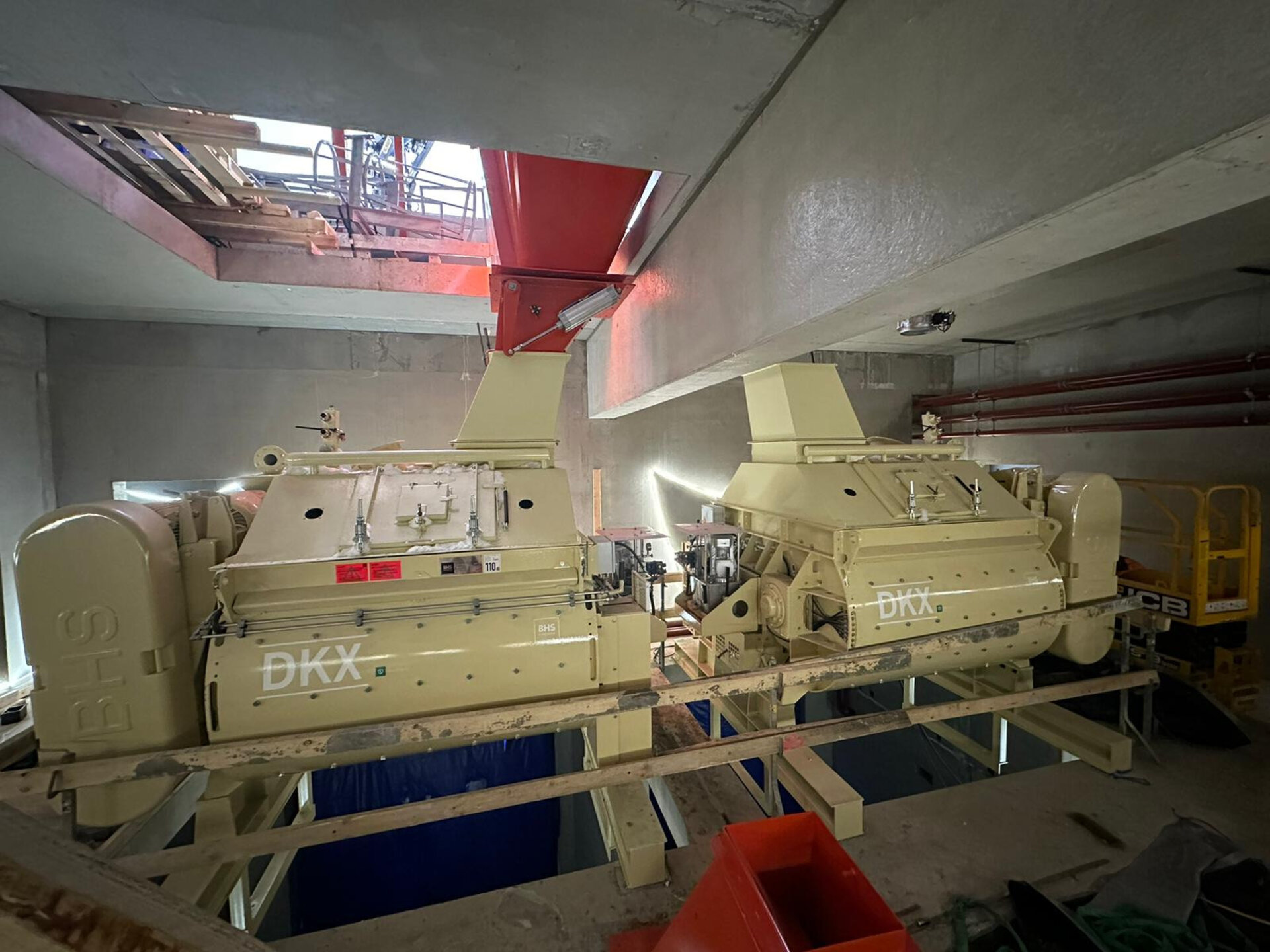 Deux malaxeurs BHS dans la plus grande usine d'éléments préfabriqués en béton d'Europe